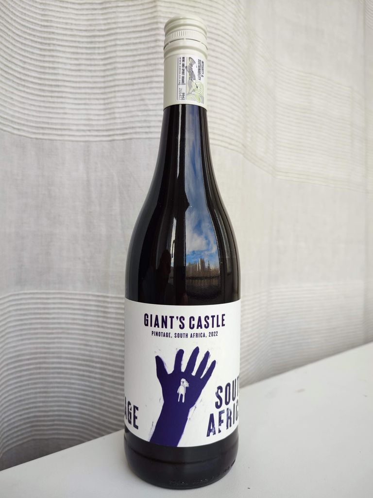 2022 Piekenierskloof Pinotage Giant's Castle, South Africa, Olifants ...