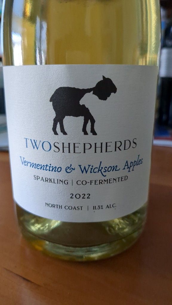 2023 Two Shepherds Vermentino Wickson Apples Co-Ferment, USA ...