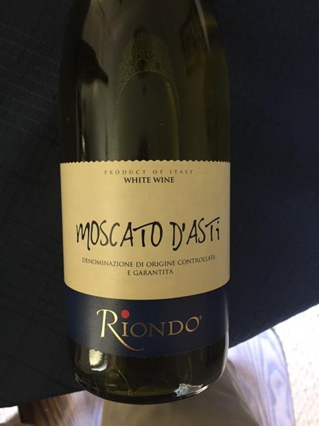 NV Cantine Riondo Moscato d'Asti, Italy, Piedmont, Asti, Moscato d'Asti ...