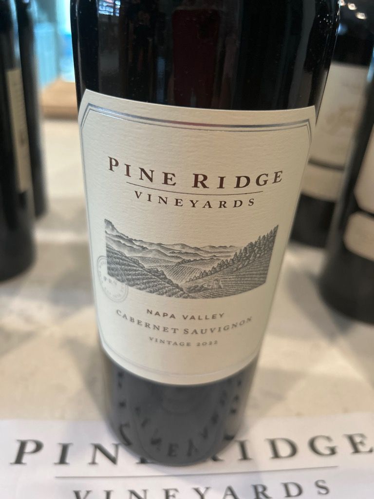 2022 Pine Ridge Vineyards Cabernet Sauvignon Napa Valley, USA ...