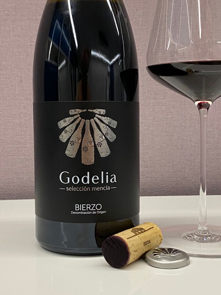 2012 Bodegas Godelia Bierzo Selección, Spain, Castilla y León, Bierzo - CellarTracker