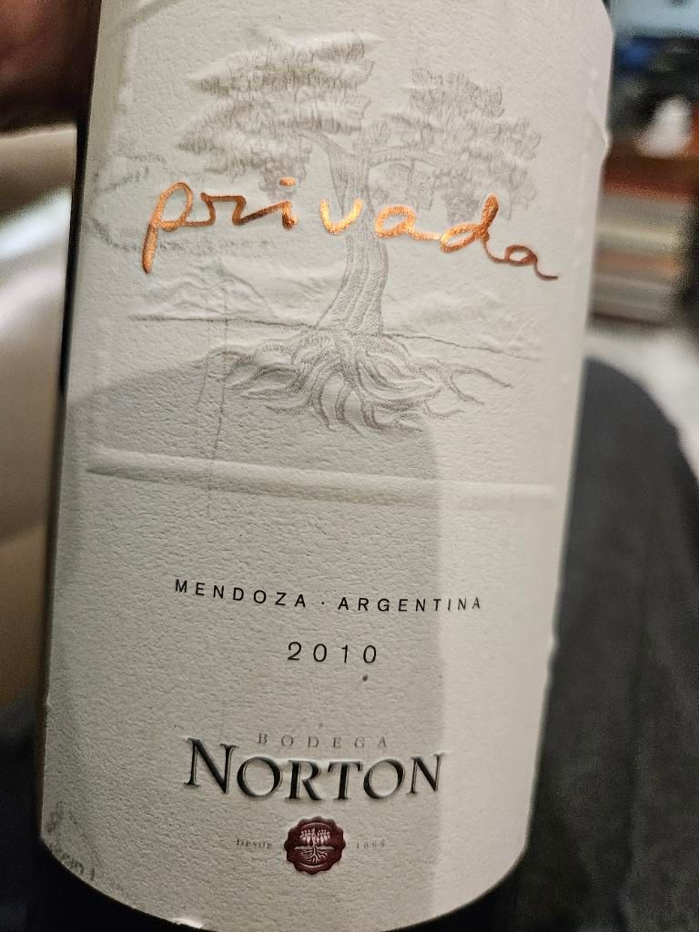 2010 Bodega Norton Privada Family Blend Lujan de Cuyo, Argentina, Mendoza, Lujan de Cuyo ...