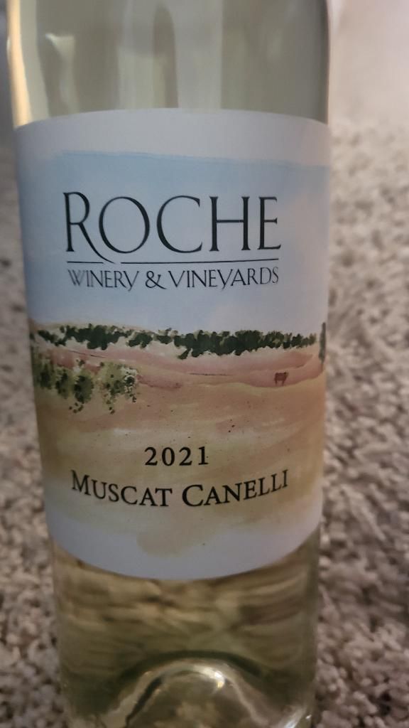 2021 Roche Winery Muscat Canelli, USA, California, Central Coast, Paso ...