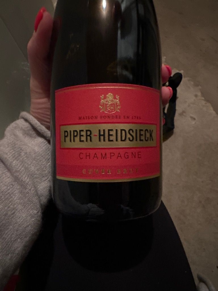 NV Piper-Heidsieck Champagne Blend, France, Champagne - CellarTracker