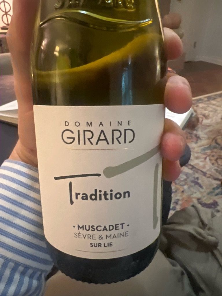 2022 Domaine Girard Muscadet de Sèvre-et-Maine Tradition sur lie ...