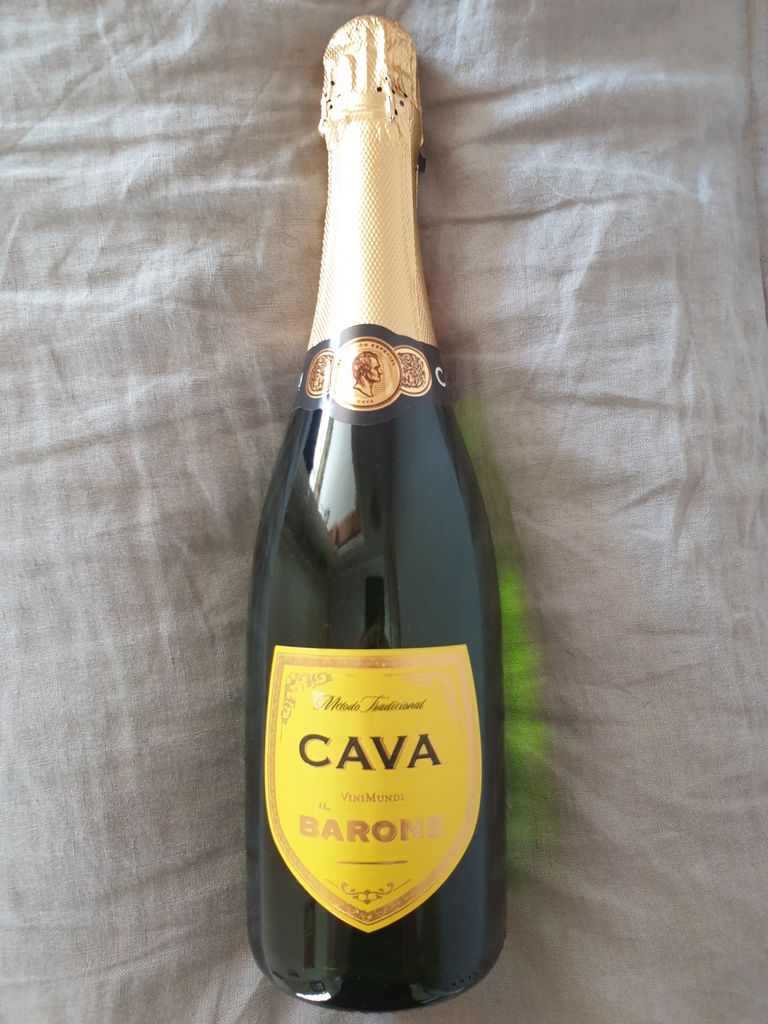 NV Vini Mundi Cava Il Barone, Spain, Cava - CellarTracker