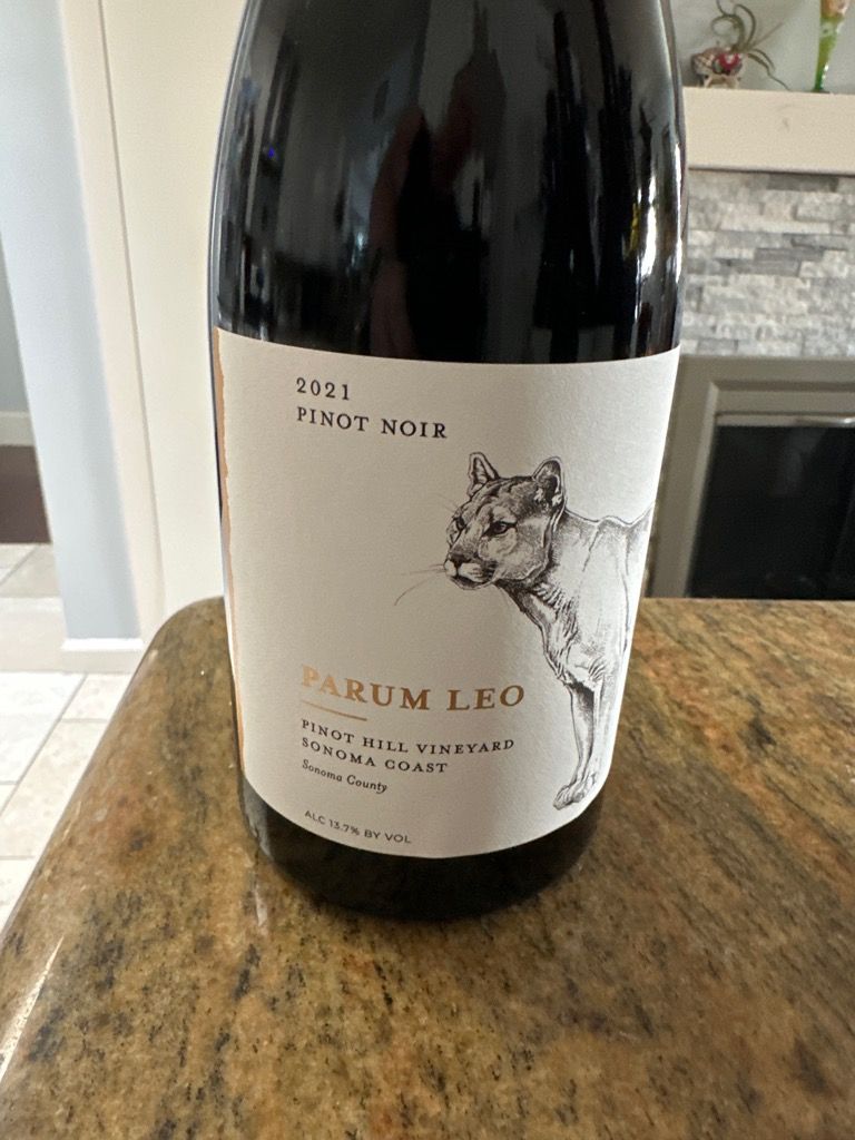 2021 Parum Leo Pinot Noir Pinot Hill, USA, California, Sonoma County ...