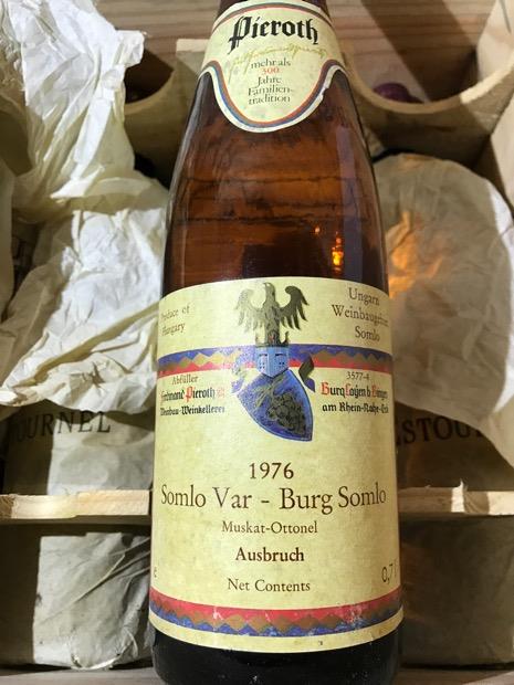 1976 Ferdinand Pieroth Muskat Ottonel Ausbruch Somlo Var - Burg Somlo ...