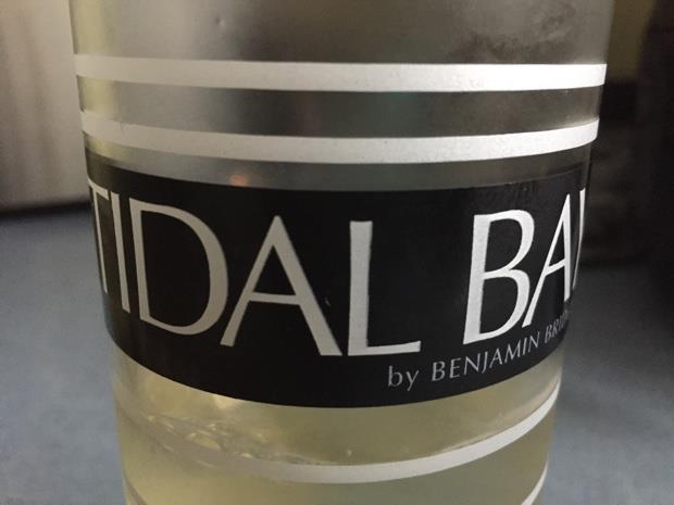 2016 Benjamin Bridge Tidal Bay, Canada, Nova Scotia, Annapolis Valley ...