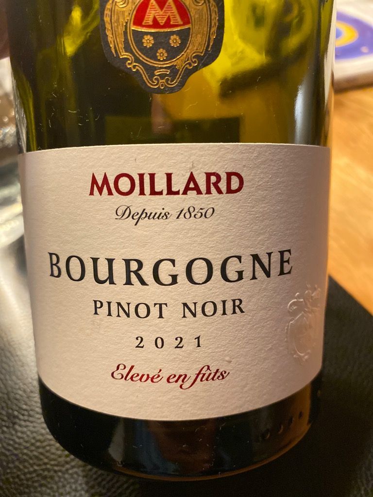 2021 Moillard Pinot Noir Bourgogne Tradition, France, Burgundy ...