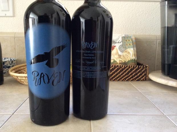 NV Shadow Run Vineyards Petite Sirah Raven, USA, California, Central ...