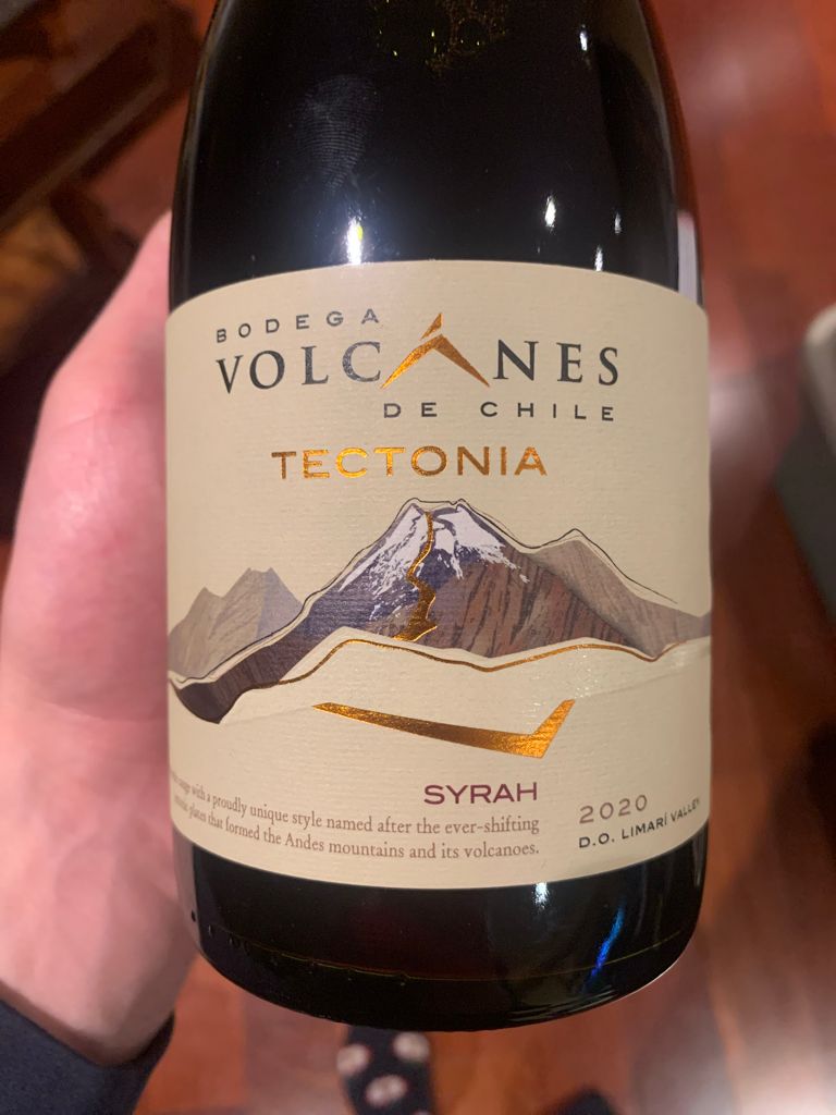 2020 Bodega Volcanes de Chile Syrah Tectonia, Chile, Limarí Valley ...