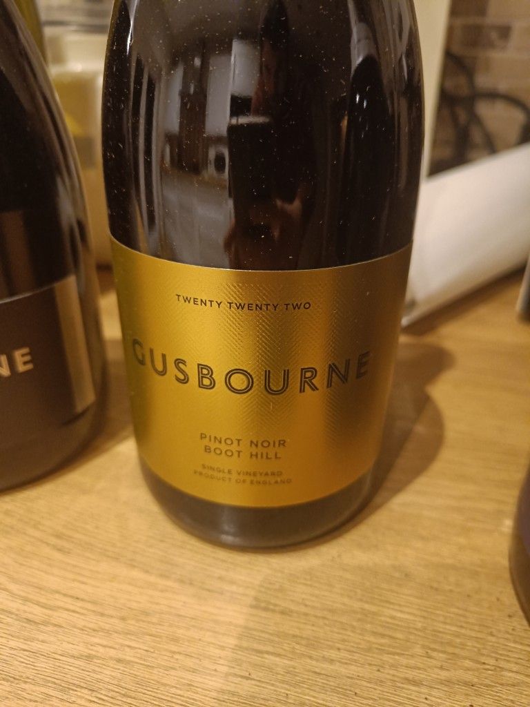 2022 Gusbourne Pinot Noir Boot Hill Vineyard, United Kingdom, England ...