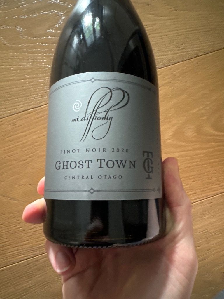 2020 Mt. Difficulty Pinot Noir Ghost Town, New Zealand, South Island ...