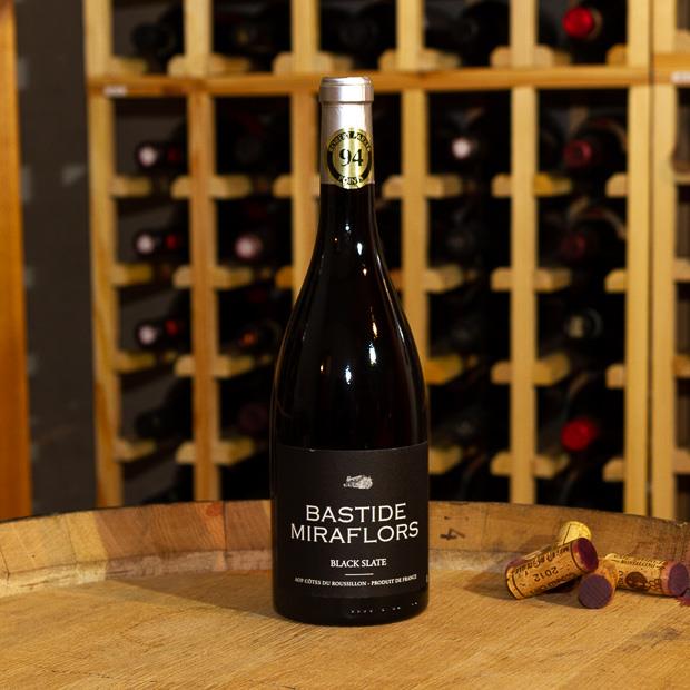 2015 Domaine Lafage Côtes du Roussillon Bastide Miraflors Black Slate ...
