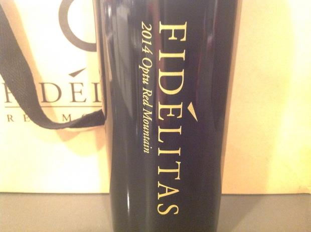 2014 Fidelitas Optu Red Mountain, USA, Washington, Columbia Valley, Red ...