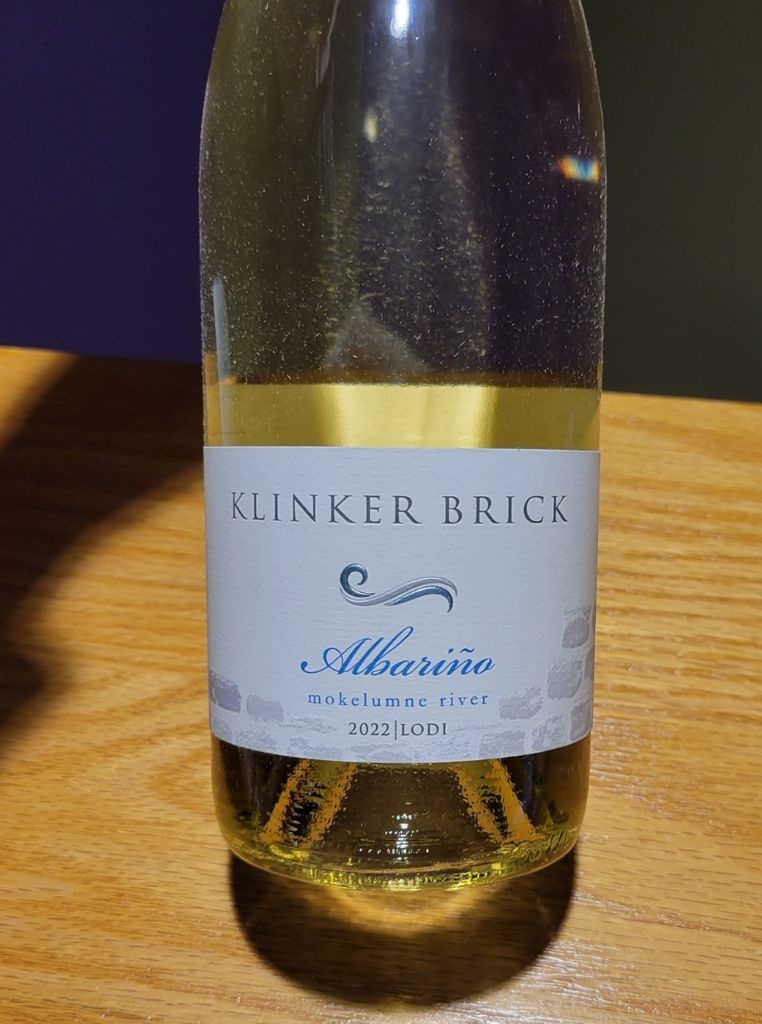2022 Klinker Brick Albariño, USA, California, Central Valley, Lodi ...