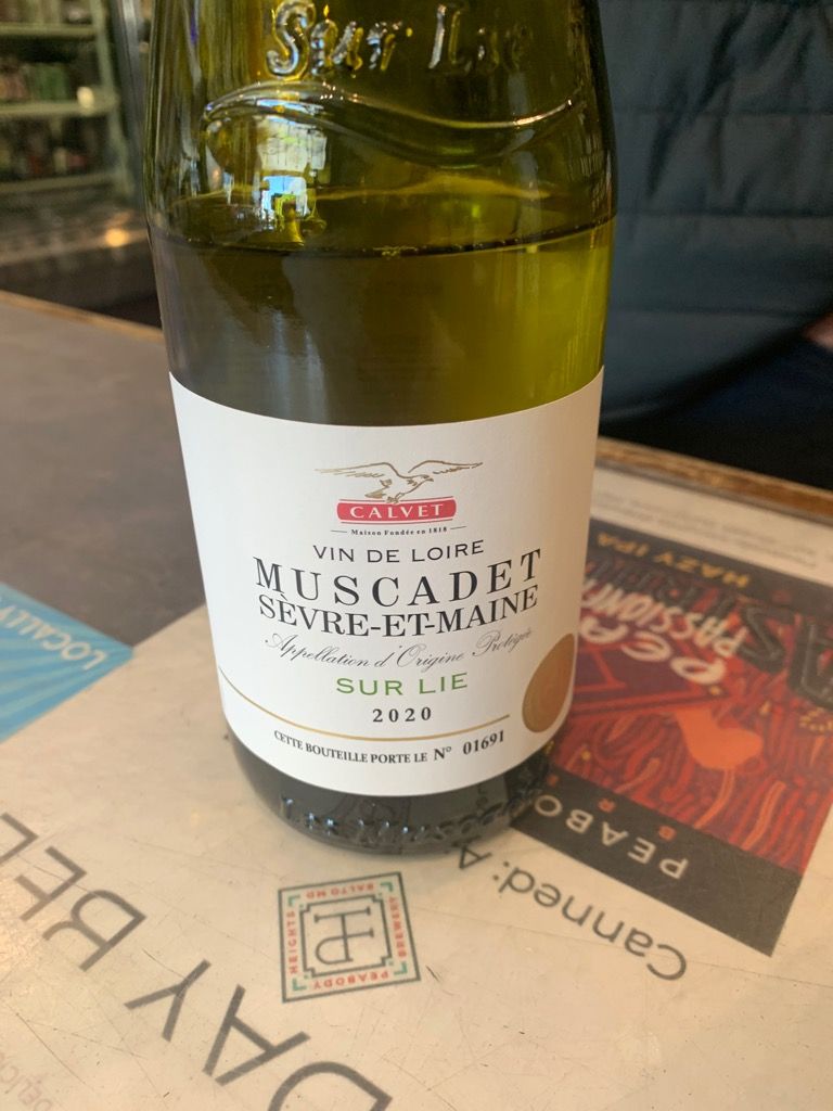 2020 Calvet Muscadet de Sèvre-et-Maine sur lie, France, Loire Valley, Pays Nantais, Muscadet de ...