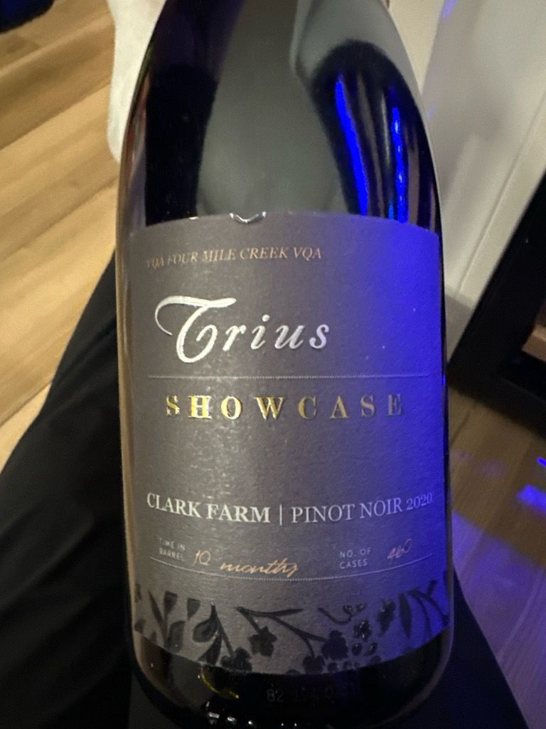 2020 Trius Pinot Noir Showcase Clark Farm Vineyard, Canada, Ontario ...