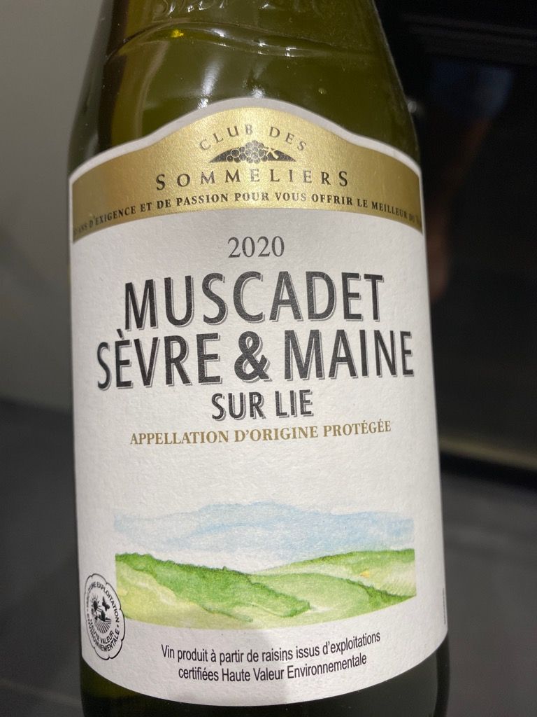 2020 Club des Sommeliers Muscadet de Sèvre-et-Maine sur lie, France ...