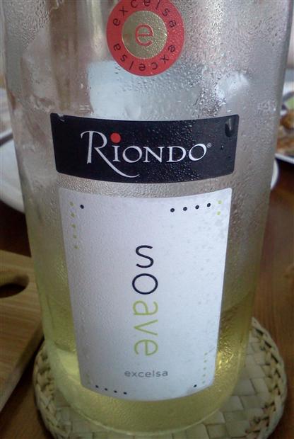 2011 Cantine Riondo Soave Excelsa, Italy, Veneto, Soave - CellarTracker