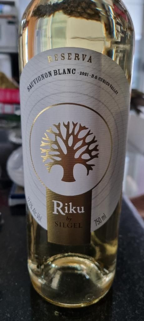 2021 Riku by Siegel Sauvignon Blanc Reserva, Chile, Curico Valley ...