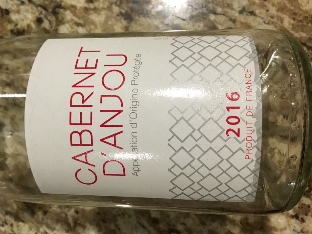 2017 LaCheteau Cabernet d'Anjou soupçon de fruit, France, Loire Valley ...