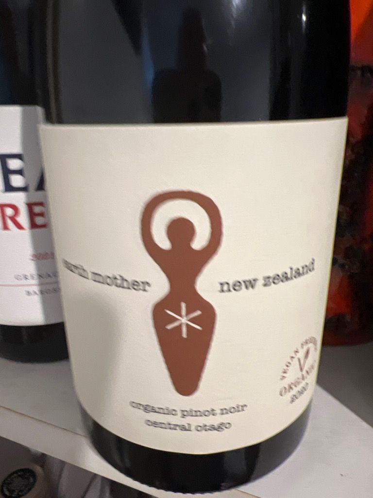 2020 Earth Mother Pinot Noir Organic, New Zealand, South Island, Otago ...