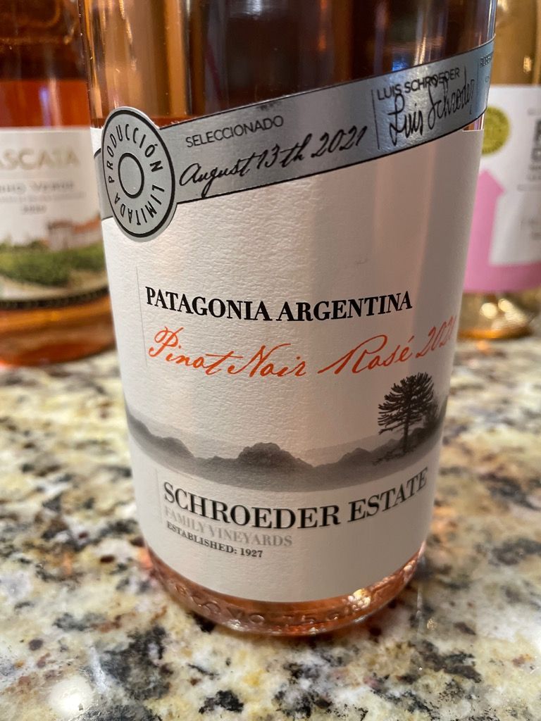2024 Bodega Familia Schroeder Pinot Noir Saurus Patagonia Rosé ...