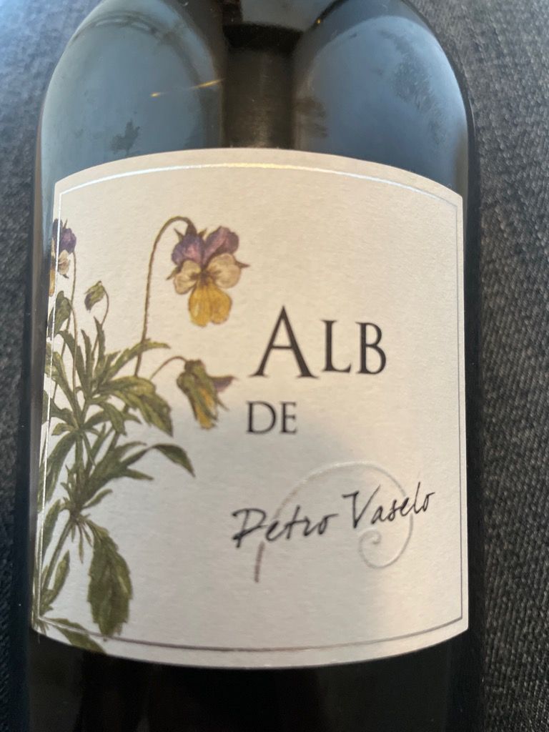 2018 Petro Vaselo Alb de Petro Vaselo, Romania, Banat, Recaș ...