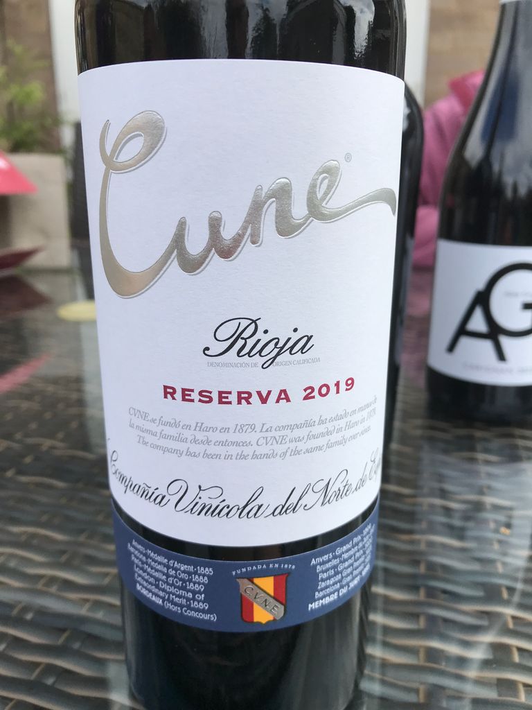 2019 C.V.N.E. (Compañía Vinícola del Norte de España) Rioja Cune ...