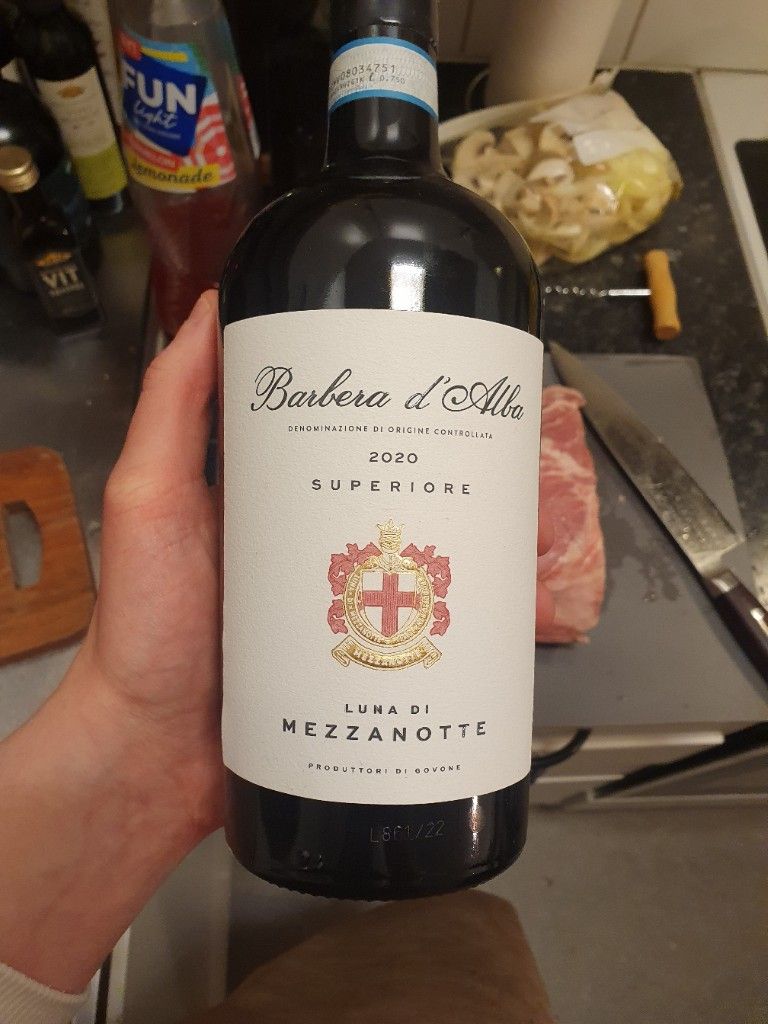 2020 Produttori di Govone Barbera d'Alba Superiore Luna di Mezzanotte ...