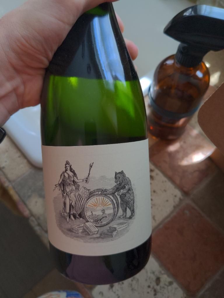 2020 Maître de Chai Sparkling Chenin Blanc Wilson Vineyard, USA ...