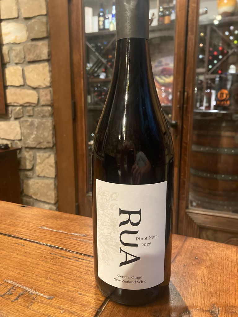 2022 Akarua Pinot Noir Rua, New Zealand, South Island, Otago, Central ...