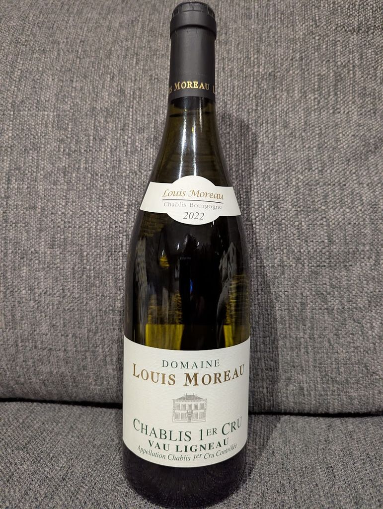2021 Domaine Louis Moreau Chablis 1er Cru Vau-Ligneau, France, Burgundy ...