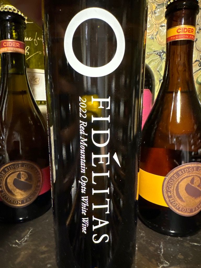 2022 Fidelitas Optu White, USA, Washington, Columbia Valley, Red ...