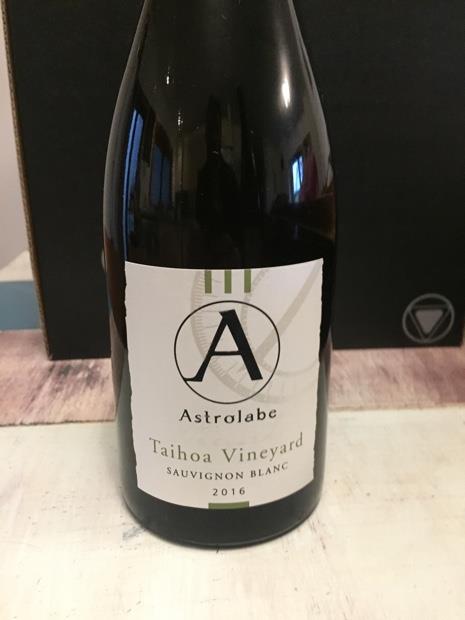 2010 Astrolabe Wines Sauvignon Blanc Taihoa, New Zealand, South Island ...