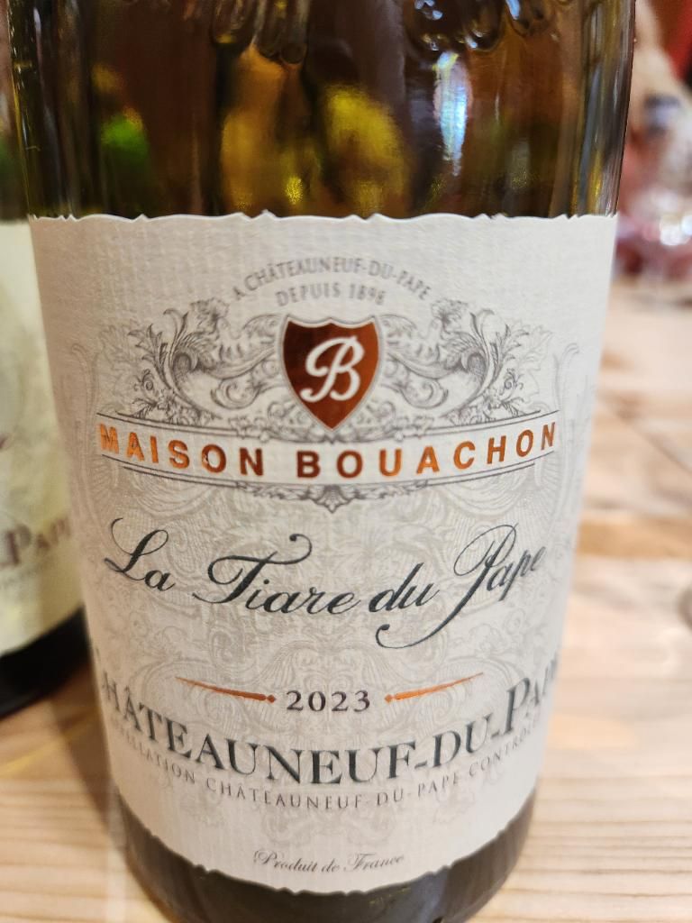 2023 Maison Bouachon Châteauneuf-du-Pape La Tiare du Pape Blanc, France ...
