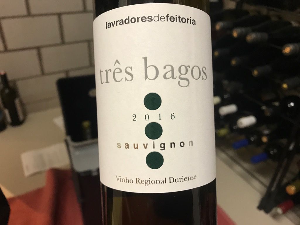 2010 Lavradores de Feitoria Sauvignon Três Bagos, Portugal, Douro ...