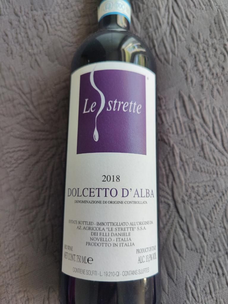 2018 Le Strette Dolcetto d'Alba Rocca dei Bergera, Italy, Piedmont ...